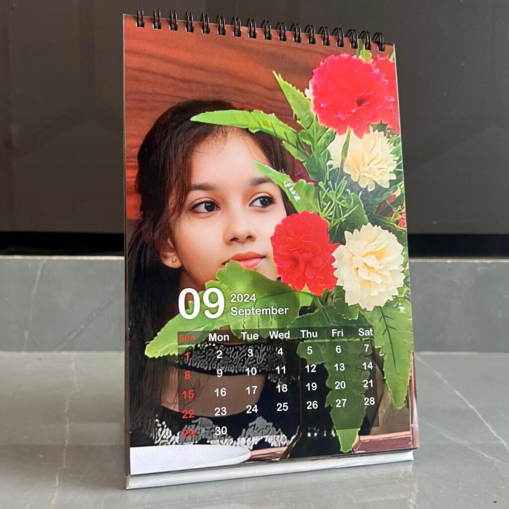 Customized Table Long Calendar - HoMafy