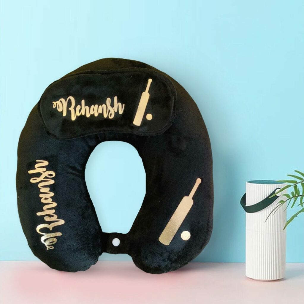 Personalised Travel Combo – Neck Pillow & Eye Mask – HoMafy