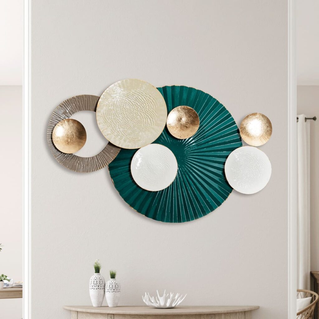 Eyecatching Metal Wall Art Platter – HoMafy